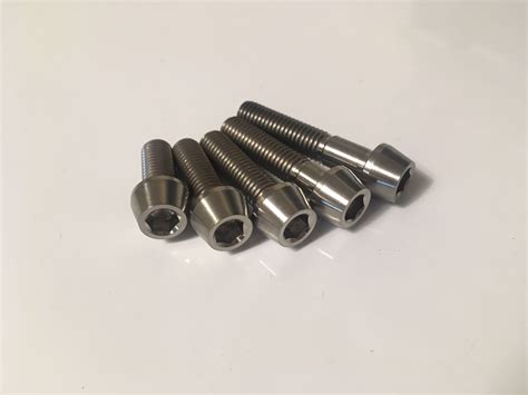 M8 Titanium Tapered Socket Cap Lwt Racer