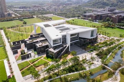 温州肯恩大学建筑与设计学院（葛和凯楼）3745092领贤网