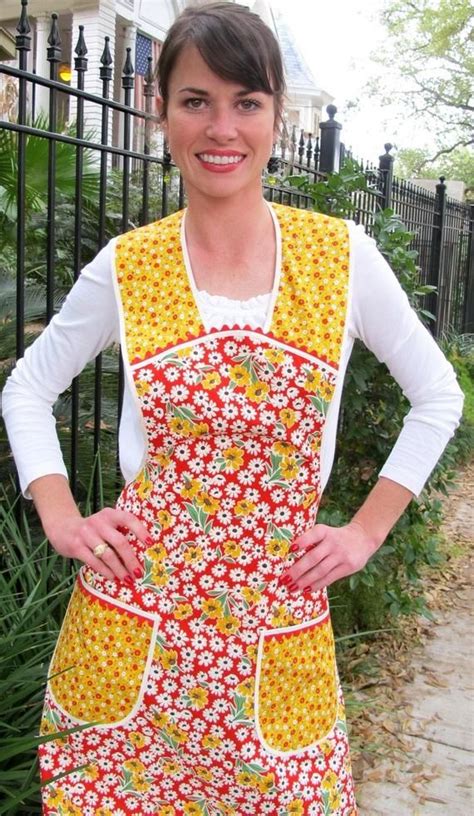 You Need An Apron Apron Vintage Everyday Housewife Apron Etsy
