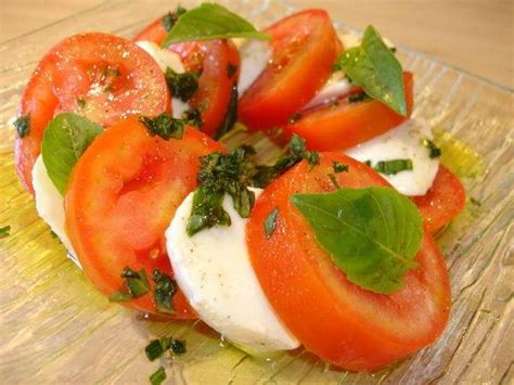 Salade Tomate Mozzarella Basilic Recette Ptitchef