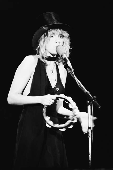 Stevie Nicks Style Through The Years Style Photos Of Stevie Nicks
