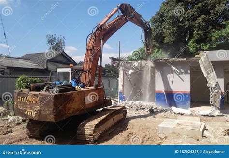 Concrete Hacking Machine Used To Crush Concrete Editorial Stock Photo Image Of Pieces Machine