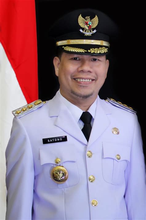 Profil Bupati Ppid Kabupaten Sambas