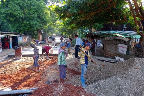 မင်းဘူး စကု မြို့နယ်၌ ကွန်ကရစ်လမ်း အဆင့်မြှင့်တင်ခြင်းလုပ်ငန်း ဆောင်ရွက