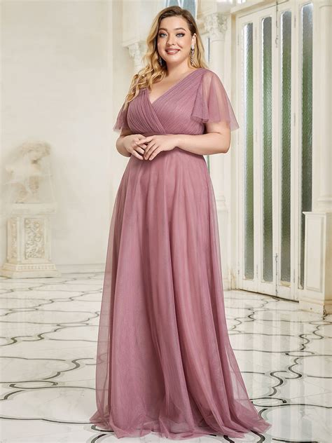 Trois Styles de Robes Longues Grande Taille Chic et Élégantes Nathanya