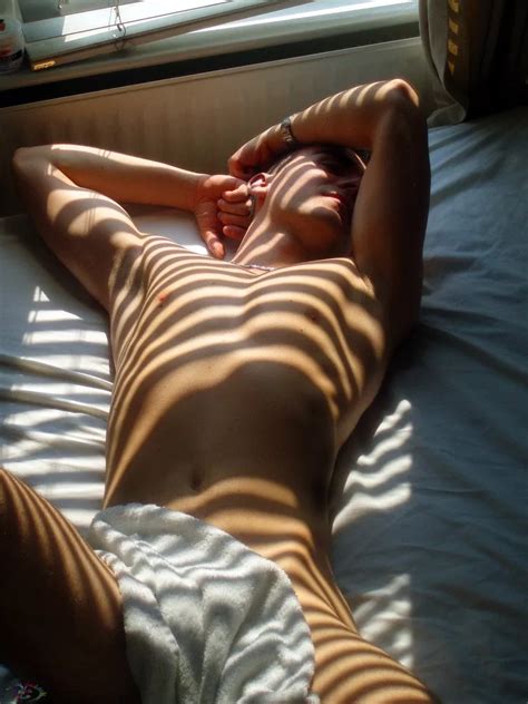 Light And Shade Nudes SleepingMen NUDE PICS ORG