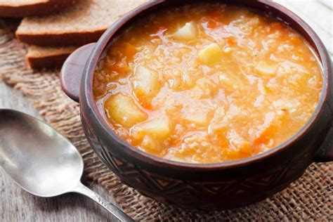 Nasze babcie gotowały co chwilę Dziś młodzi kręcą nosem a syci na długo i pomaga schudnąć