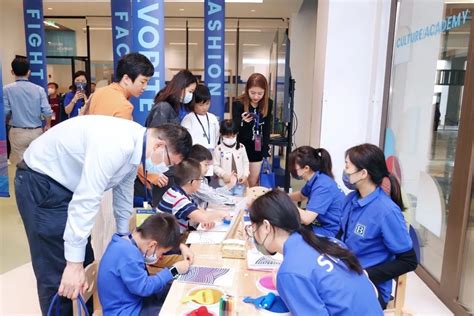 正式落地粤港澳大湾区广州博萃德学校举办首场校园开放日