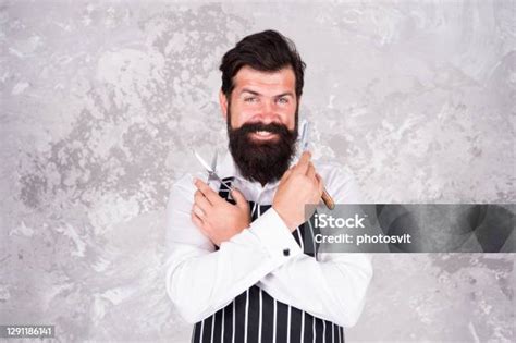 이발사 도구 좋은 주의 얼굴 머리를 복용 수염이 있는 힙스터 면도 빈티지 이발사 앞치마 미용사 장비 블레이드와 가위를이발사하는