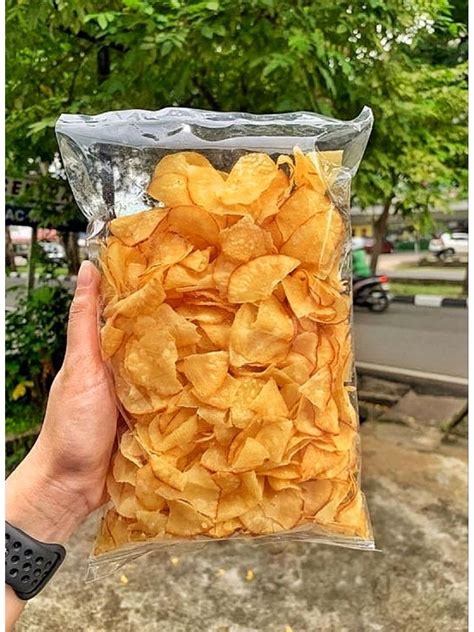 Jual Kripik Singkong Original Gurih Renyah Snack Cemilan Kriuk 100gr Snackbillay Shopee Indonesia