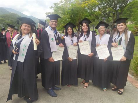 Uvm Celebró Acto De Grado Con 190 Nuevos Egresados Uvm