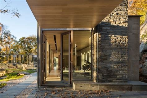 Mirrored House By Kiertantimberlake Blends With Natural Terrain