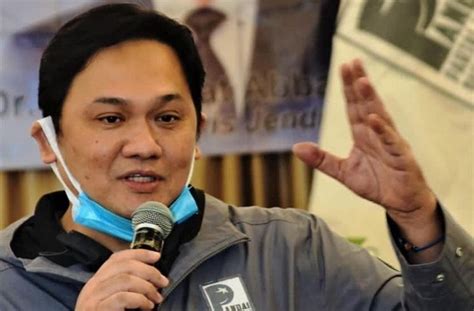 9 Kontroversi Farhat Abbas Sebut Aksi Panggung Bunda Corla Brutal Dan Porno