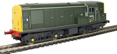 Heljan 1508 Class 15 Diesel Electric Bth Clayton D8239 In Br Green Livery With Full Yellow Ends