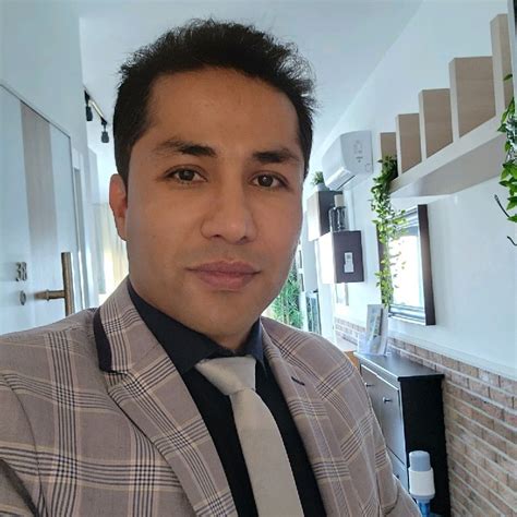 Ehsan Hashemi Manager Bartar Language Center Linkedin