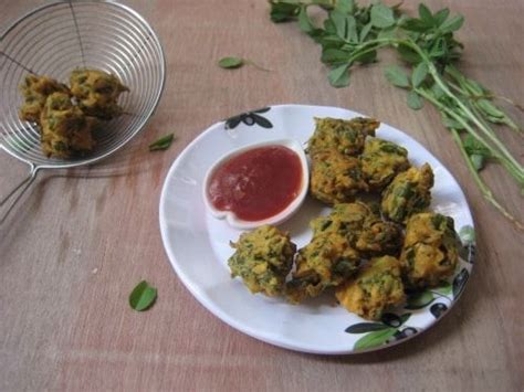Methi Pakora Recipe Recipe Recipes Pakora Recipes Indian Food Recipes