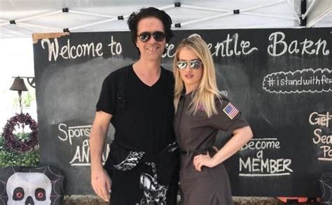 Miraj Grbić I Marija Omaljev Podijelili Lijepu Vijest Zaboravili Smo Vam Reći