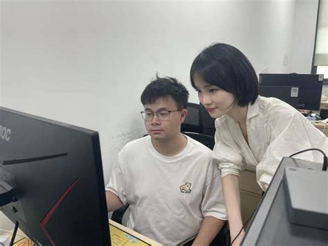 31岁的朱祺琪教授，又有新身份腾讯新闻