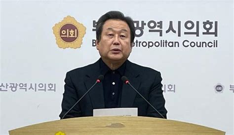 김무성 부산 출마 선언 윤석열·한동훈 긴장감 짙어지는 공천전 예상