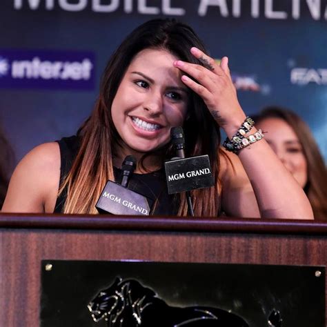 Marlenesparza Marlen Esparza Dedicates Her Flyweight Bout With