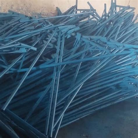 جک سقفی و قالب فلزی بتن و اسکافلد مثلثی صنعت ساختمان