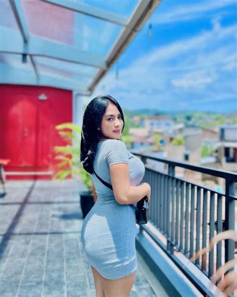 Ini Sosok Selebram Chasandra Thenu Wanita Di Video Mesum Polisi Ambon Kaskus