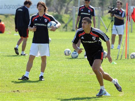 Almeyda Cambió Otra Vez Al Esquema 4 4 2 Y Mantendrá A Funes Mori En La