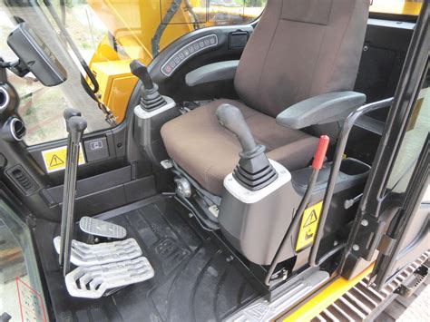 Jcb Js 130 Lc Tracked Excavator Piccinini Macchine