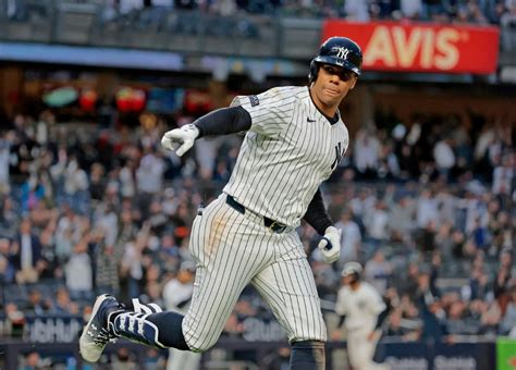 MLB S Latino Of The Night Yankee Juan Soto Shines