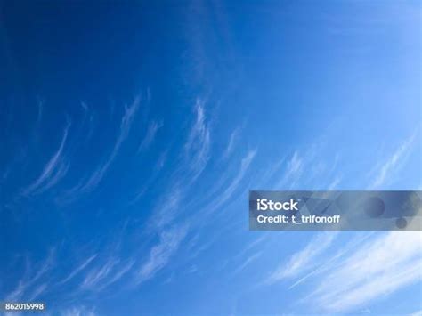 아름 다운 푸른 하늘 구름 배경입니다 하늘 구름입니다 구름 날씨 자연 구름 파란 하늘입니다 구름과 태양 푸른 하늘 구름에 대한