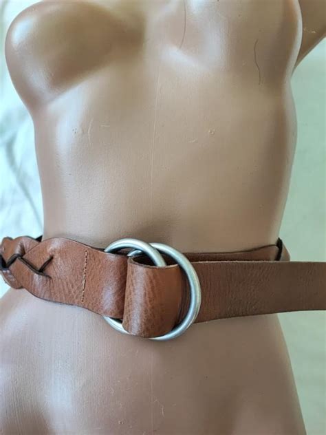 Шкіряний пояс — ціна 300 грн у каталозі Ремені Купити аксесуари за доступною ціною на Шафі