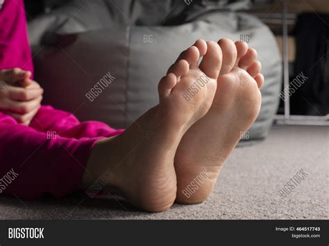 Bare Feet Teenage Girl Image And Photo Free Trial Bigstock