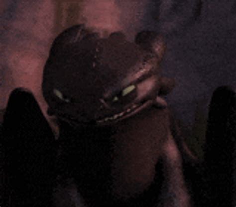 Toothless Dance Meme Green Screen GIFDB