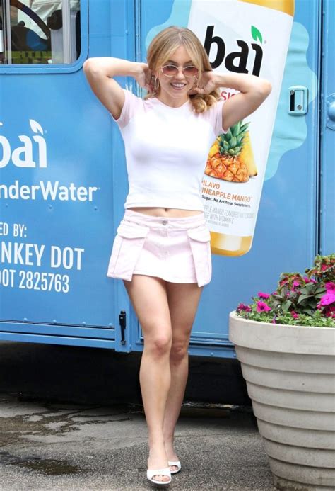 Sydney Sweeney Flaunts Big Boobs Leggy Display Hot Celebs Home