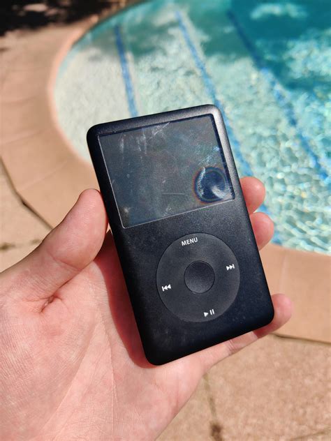 A Friend Gave Me Is Old Ipod To Fix Screen Is Burned Battery Last A