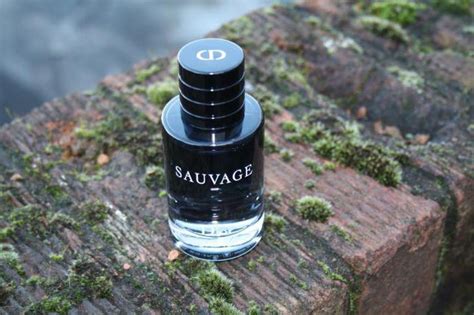 Какие духи рекламирует джонни депп. Christian Dior Sauvage – аромат ...