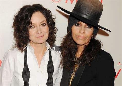 Sara Gilbert And Linda Perrys Divorce Is Officially Finalized