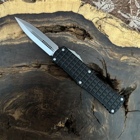 Microtech Hera De Frag Black Stonewash Standard Signature Series 702