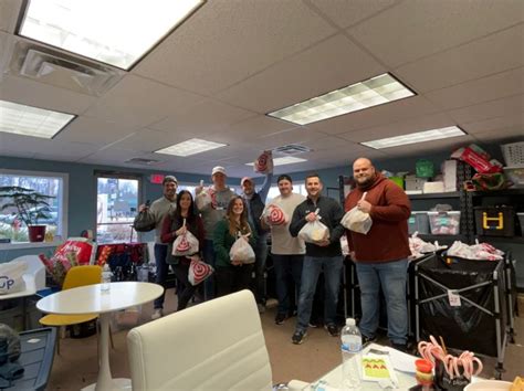 Danielle Boehm On Linkedin Myamericanmodern Volunteer Team Feedourflock