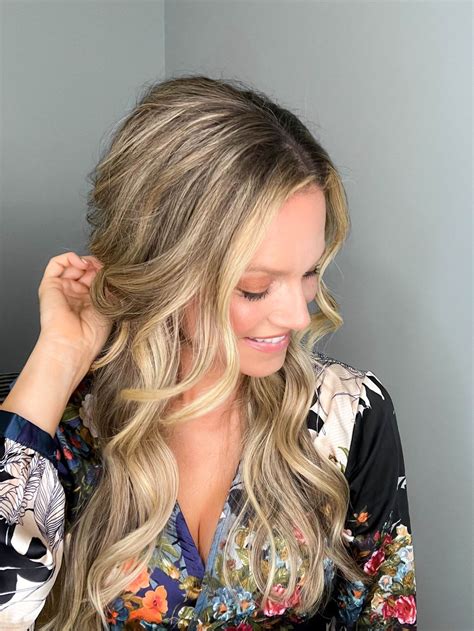 This Half Up Bun Is Going To Be Your New Favorite Wedding Guest