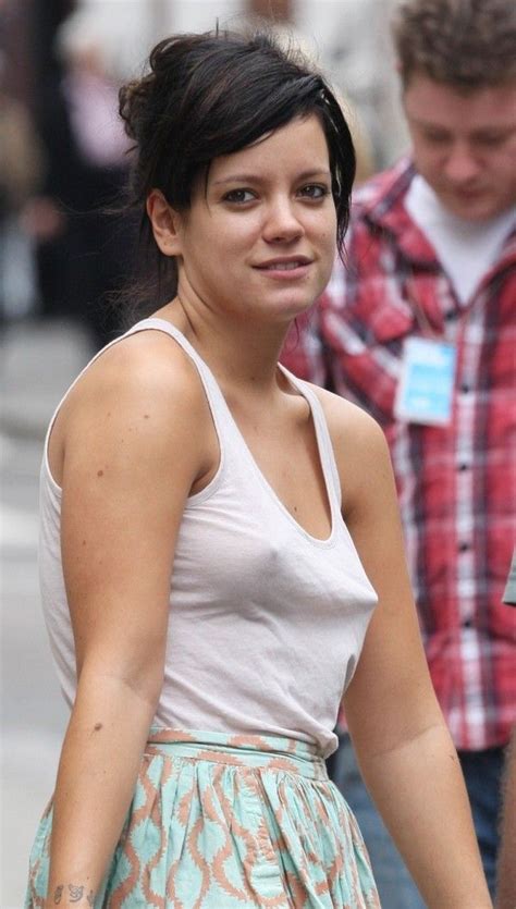Foto De Lily Allen Braless