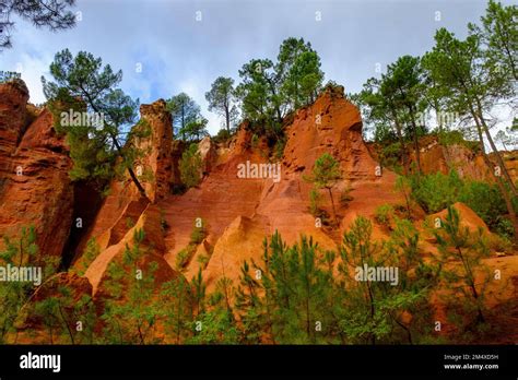 France Provence Alpes Cote DAzur Ochre Cliffs In Le Sentier Des Ocres