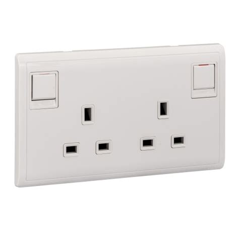 schneider 13a 250v 2gang switched socket e82t25
