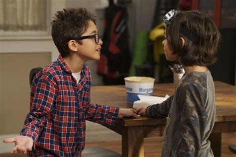 Picture Of Malachi Barton In Stuck In The Middle Ti4u1457751153