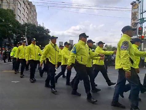 Autoridades De Cdmx Despliegan Operativo De Comercio Ambulante En El