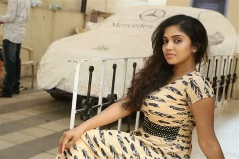 Telugu Actress Karunya Chowdary New Photos 58 169331 Kollywood Zone