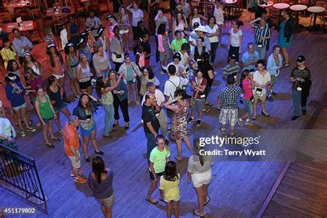 Line Dancing Bar Photos And Premium High Res Pictures Getty Images