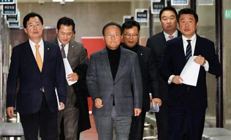 與 이태원 특별법 발의추모위원회 국무총리 소속으로 아주경제
