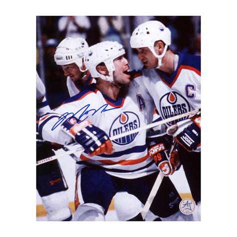 Aj Sports Mark Messier Signed Edmonton Oilers 8x10 Photo