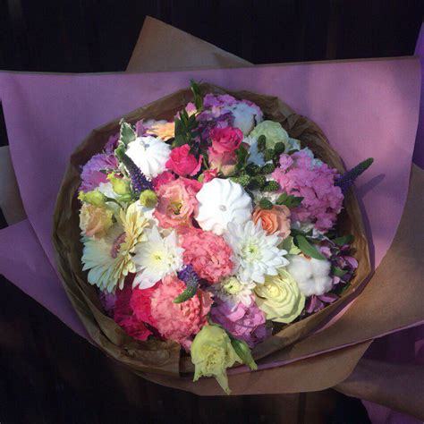 Цветы Люди Все любимые цвета девочек в одном букете 󾌧 Facebook